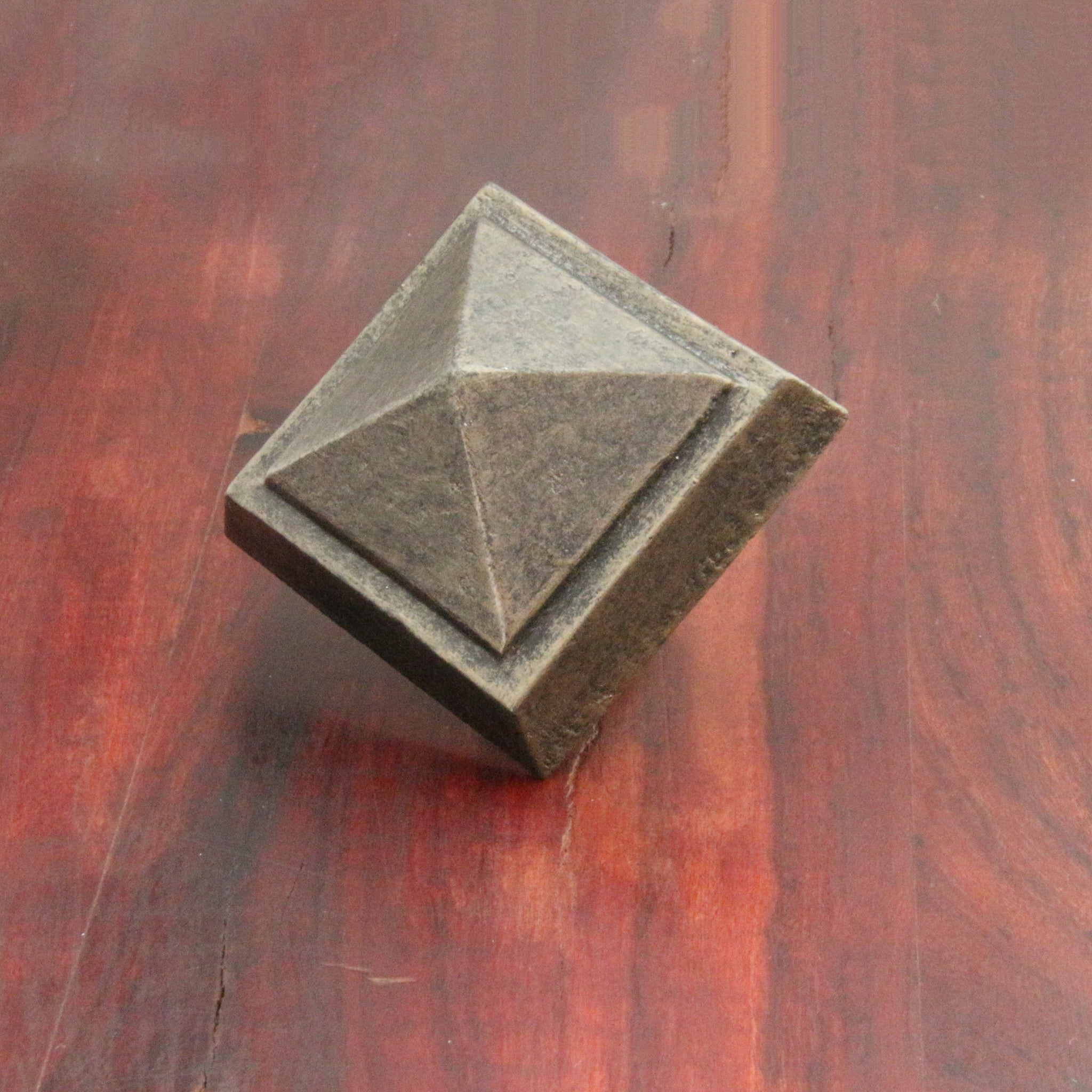 95DD - 50mm Pyramid Cap – DOORSTUDS
